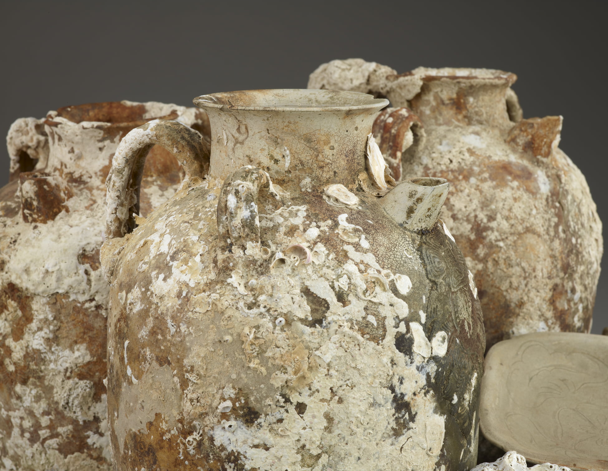 Connecting Empires: The Belitung Shipwreck and Maritime Trade in ninth ...